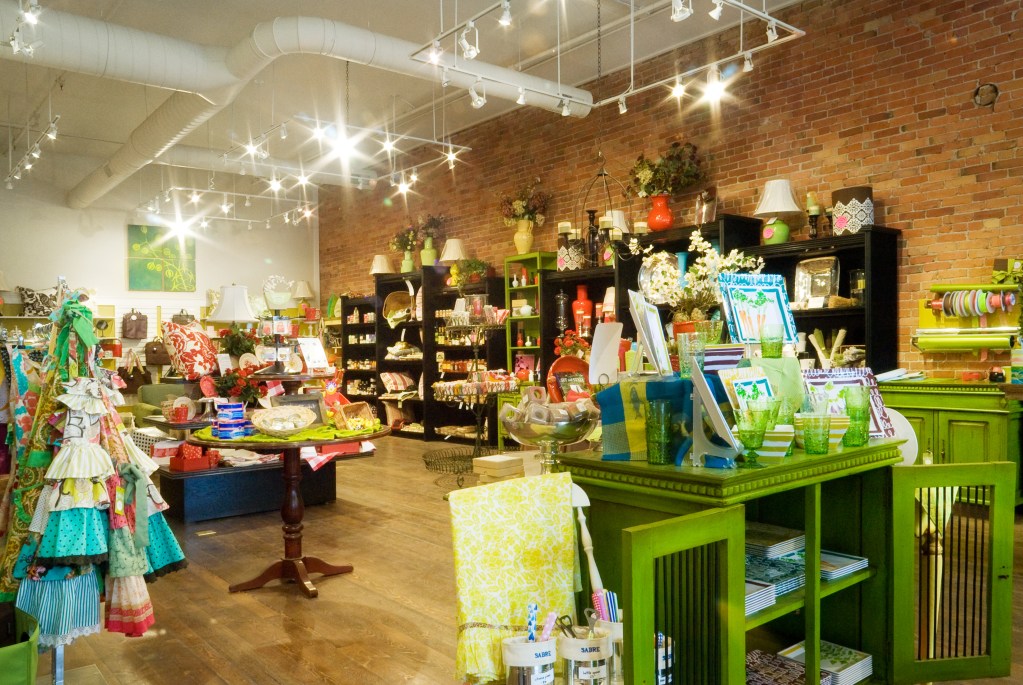 Golden Rule Building – Legends Studio