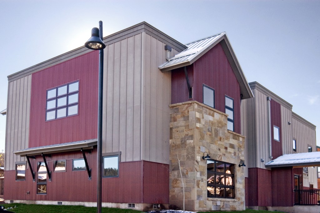 Walker Place – Legends Studio